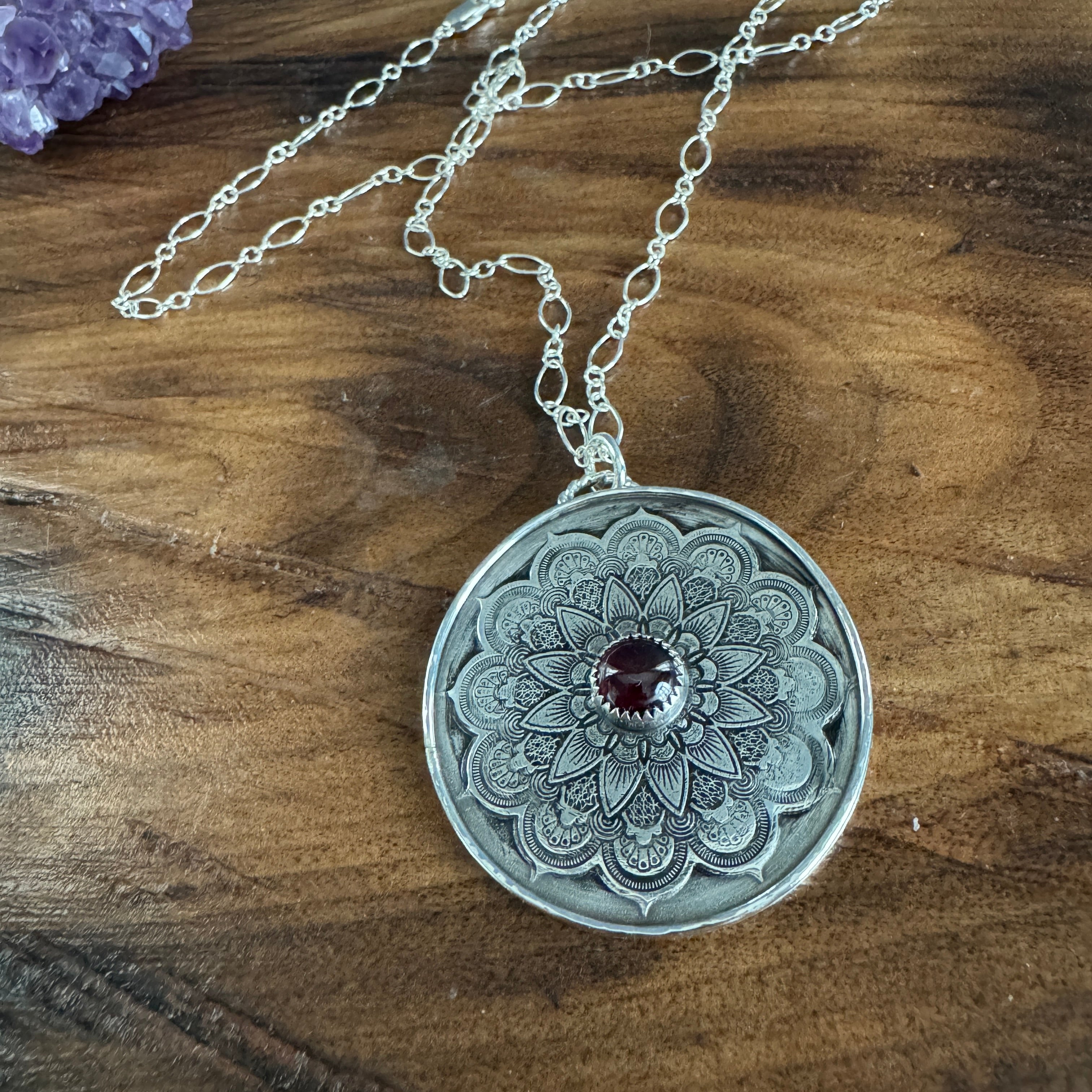 LOOKBOOK – Jammin Hammer